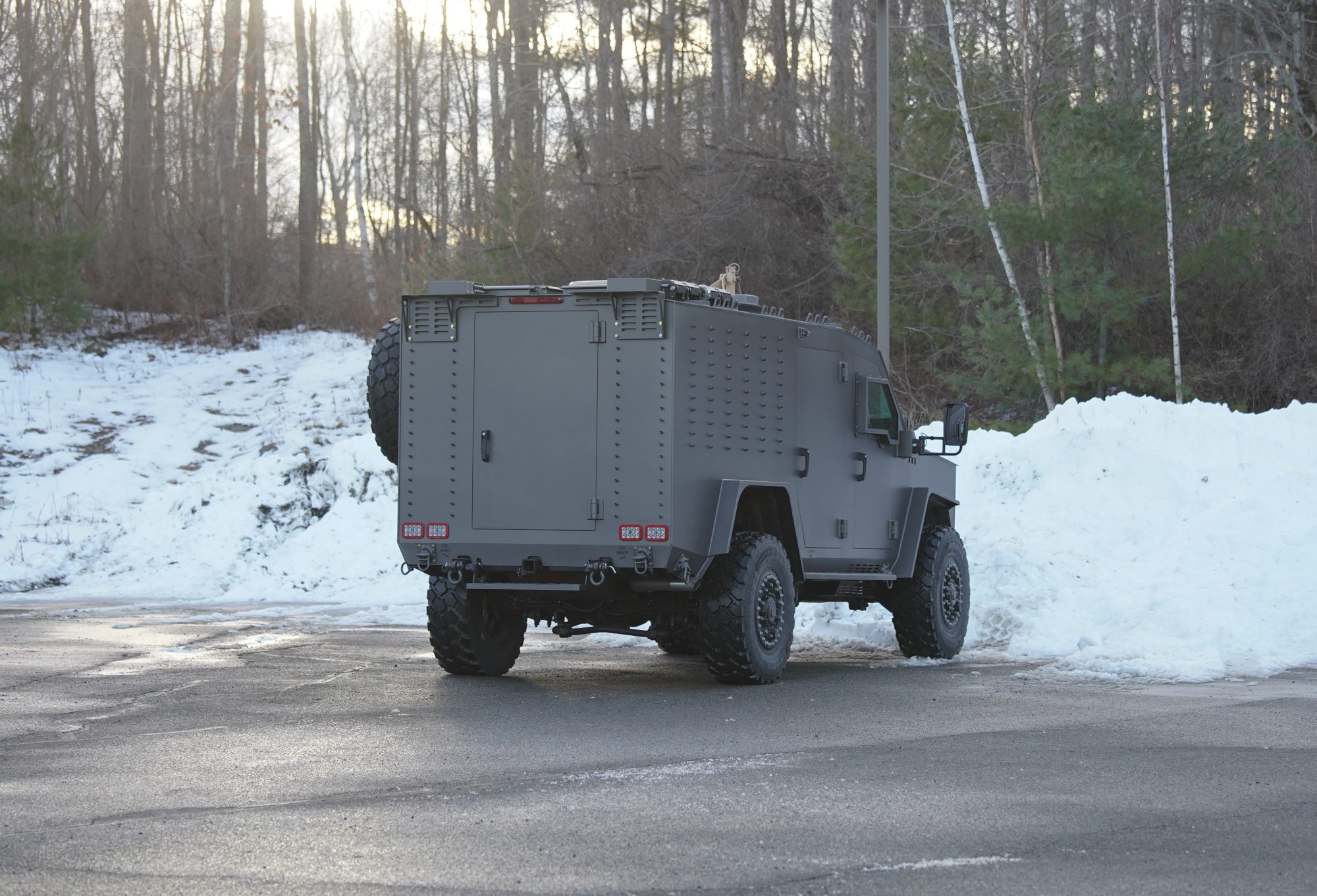 BearCat G4 | Tactical Armored Vehicle SWAT Truck | Lenco