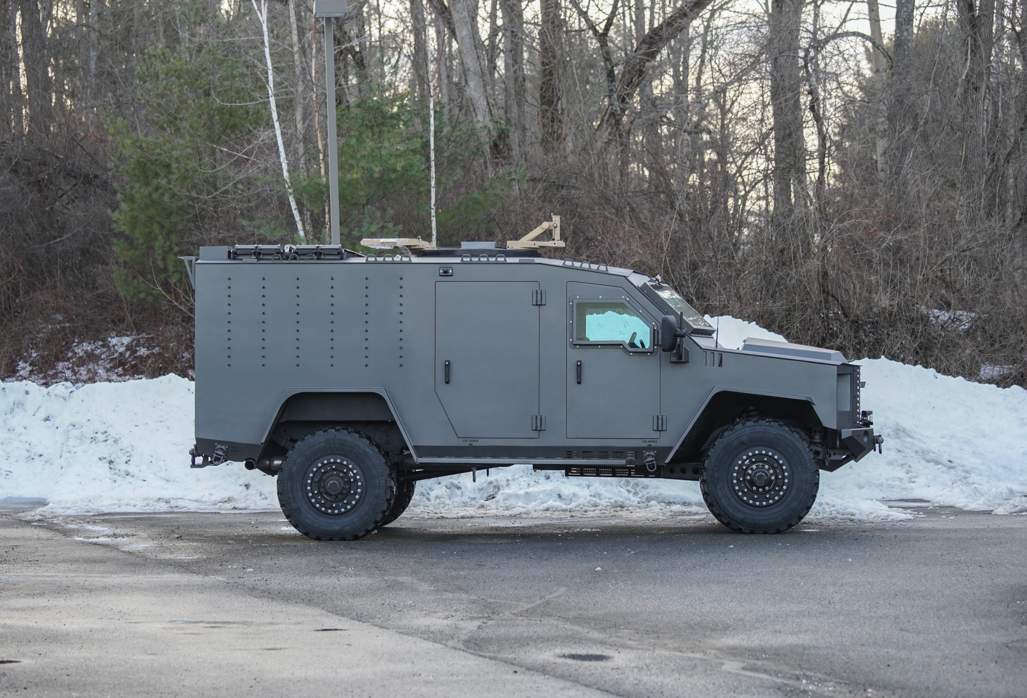 BearCat G4 | Tactical Armored Vehicle SWAT Truck | Lenco