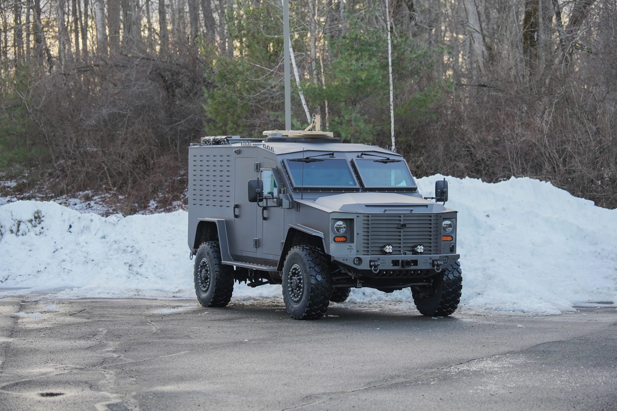 BearCat G4 | Tactical Armored Vehicle SWAT Truck | Lenco